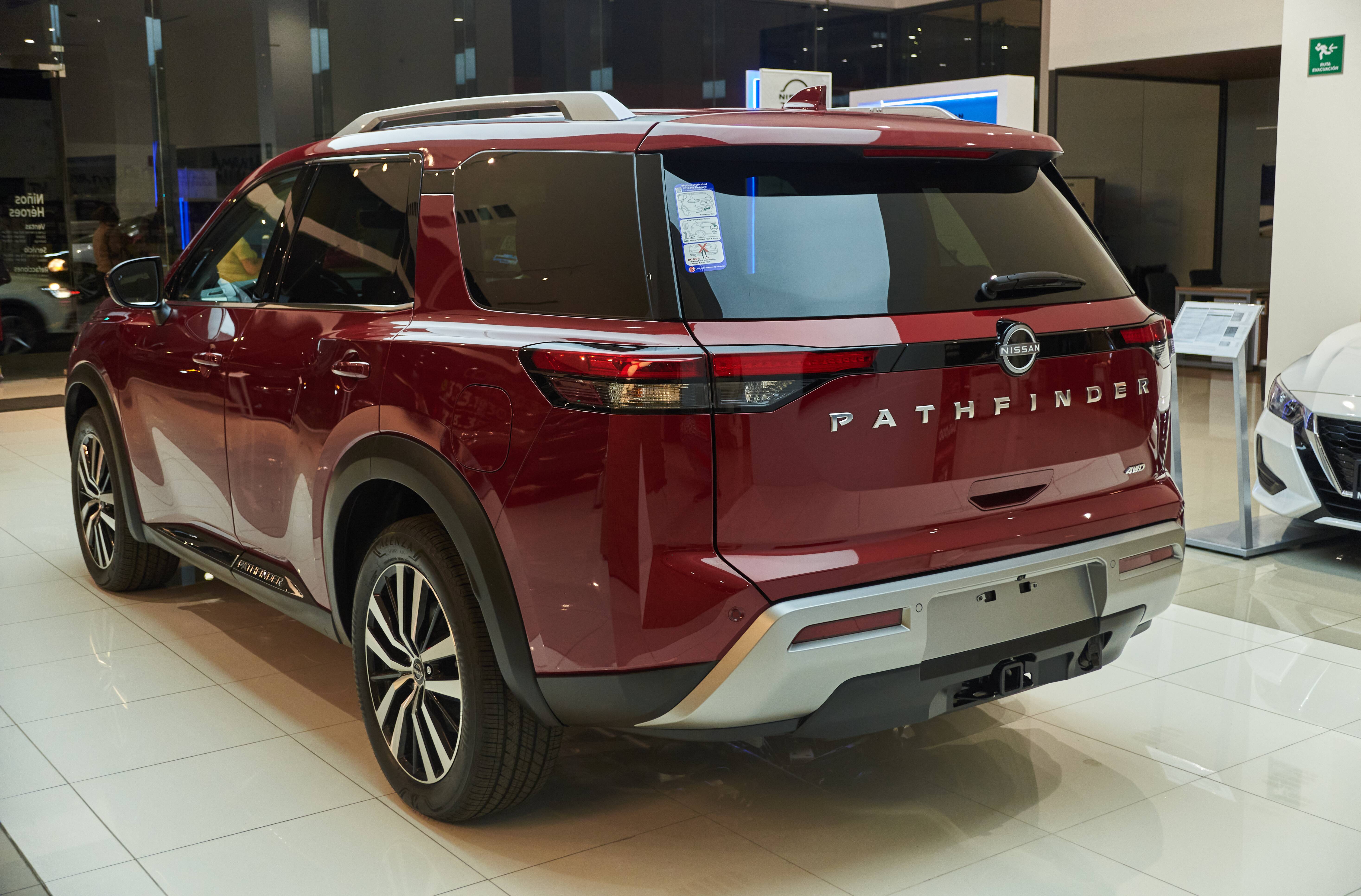 Nissan Pathfinder | Nissan Niños Héroes | Nissan - PATHFINDER01